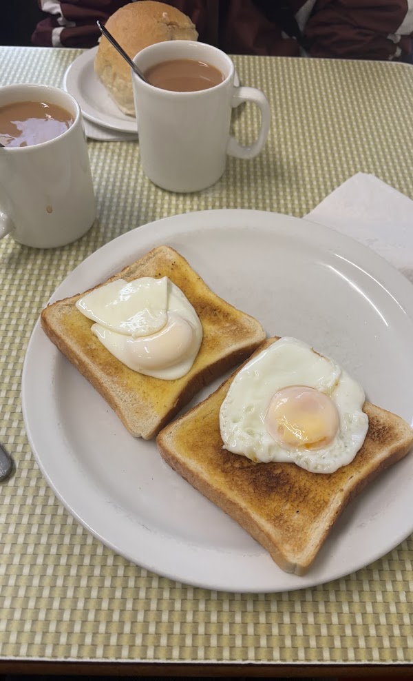 Regency Cafe London | Classic British Breakfast & Coffee Spot